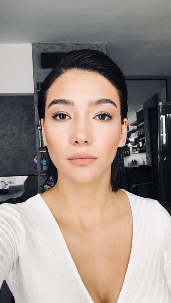 Aybuke Pusat | Bio: Age, Height, Net Worth, Marriage & LifestyleAlina Boz